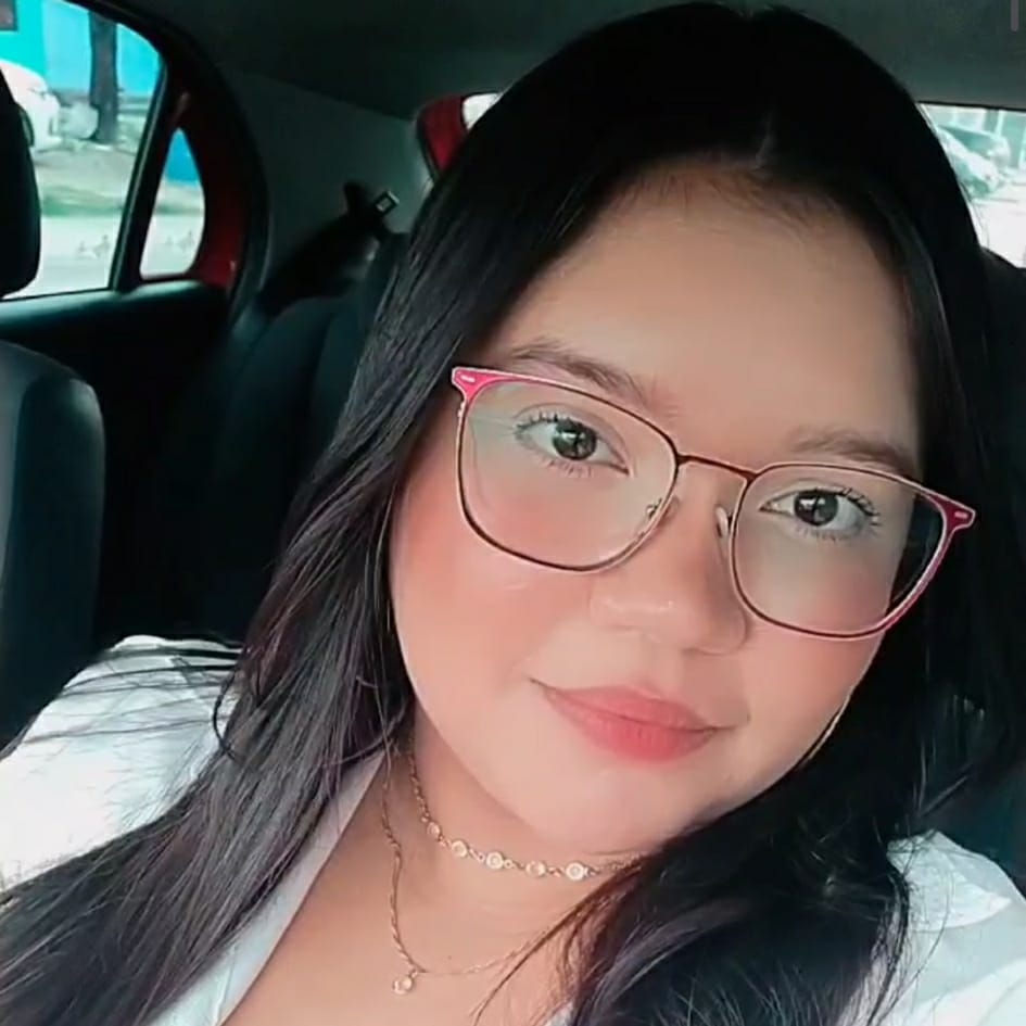 Rebeca Costa Curriculum